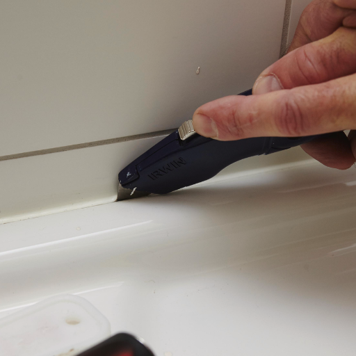 How to Remove Caulk: A Step-by-Step Guide to Removing Old Caulk and ...